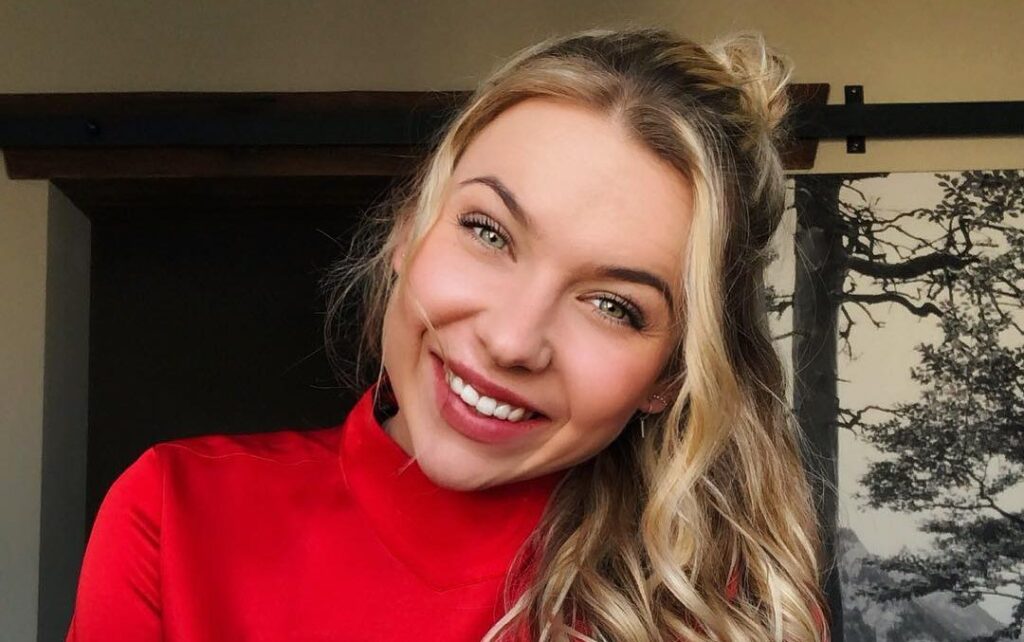 De eerste beelden: 25-jarige Joy Beune compléét uit de kleren voor Playboy!