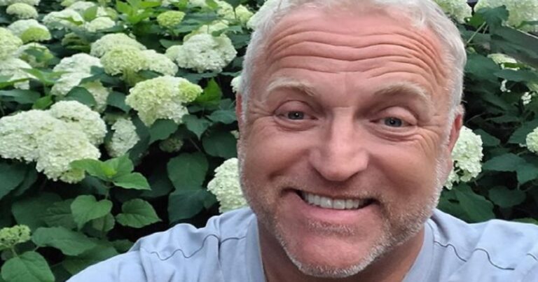 Ex-toyboy Gordon bont en blauw geslagen na avondje stappen