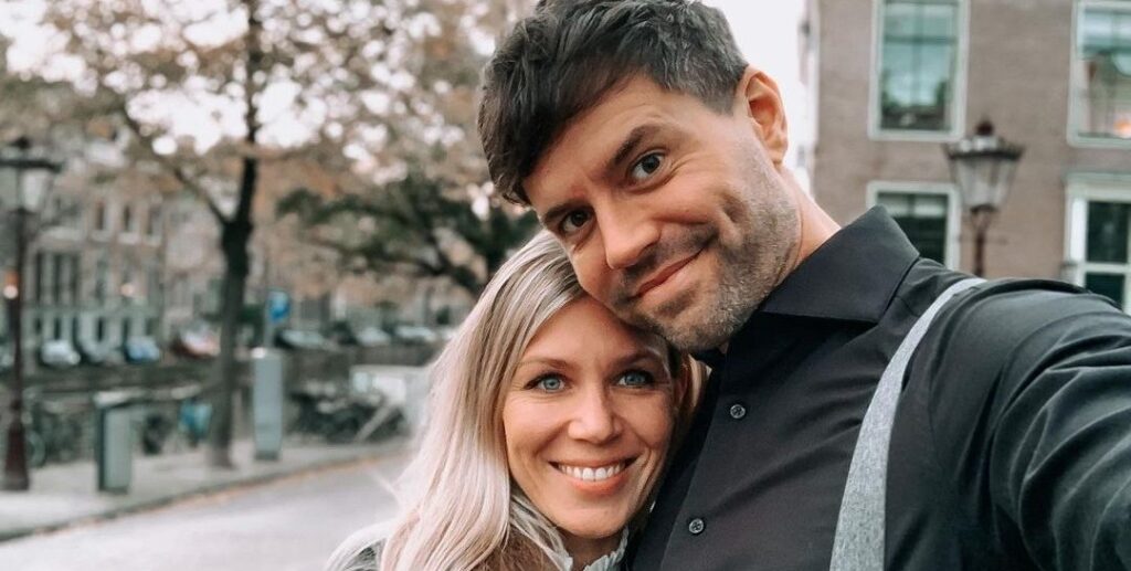 ‘Vrouw Simon Keizer met spoed opgenomen in het z!ekenhuis’ | ‘Heel z!ek’