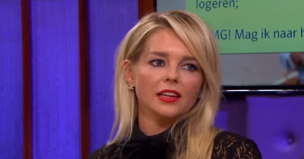 Beelden: BN’er staat plotseling poedelnaakt voor Chantal Janzen