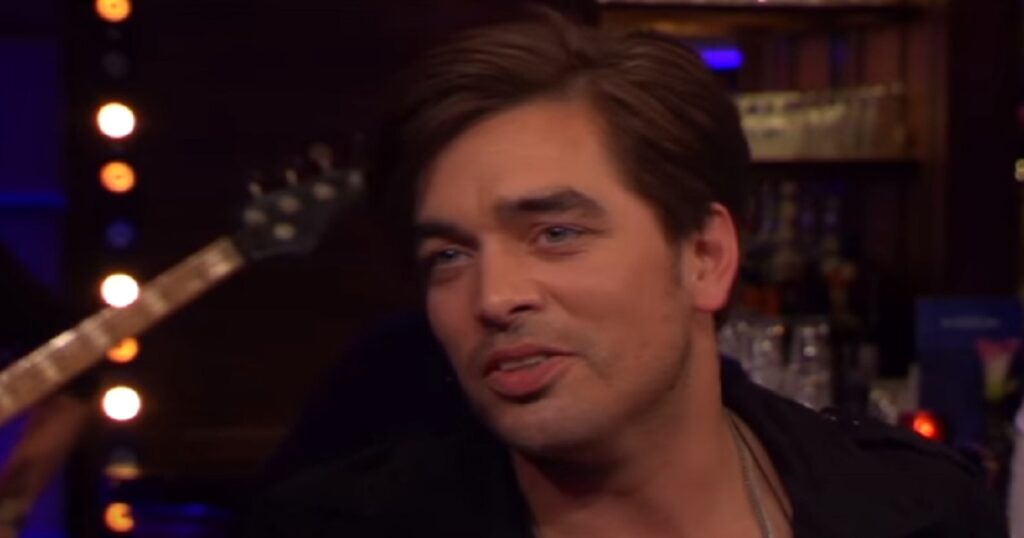 Jadey, de affaire van zanger Waylon, is zwanger