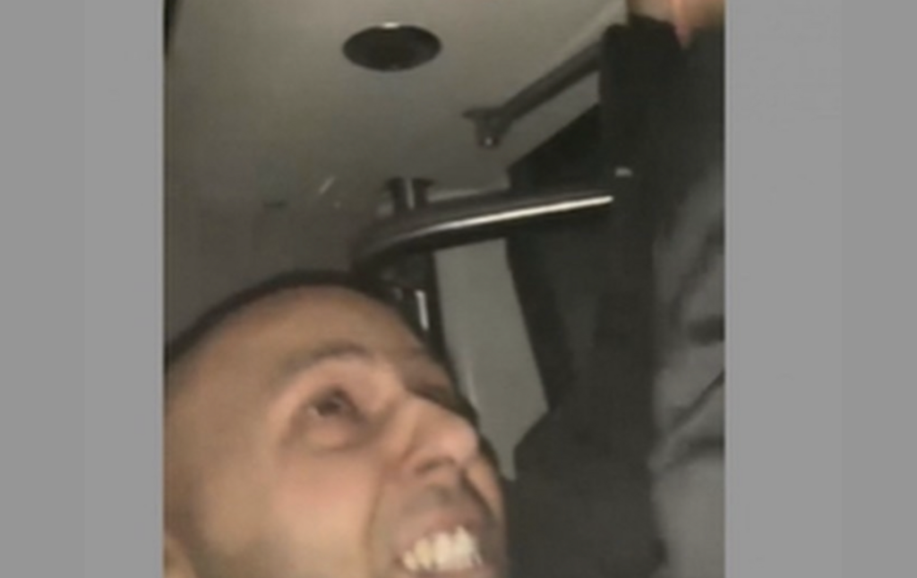 Student filmt en bevrijdt conducteur bij treindrama: 'Hij was er bijna ...