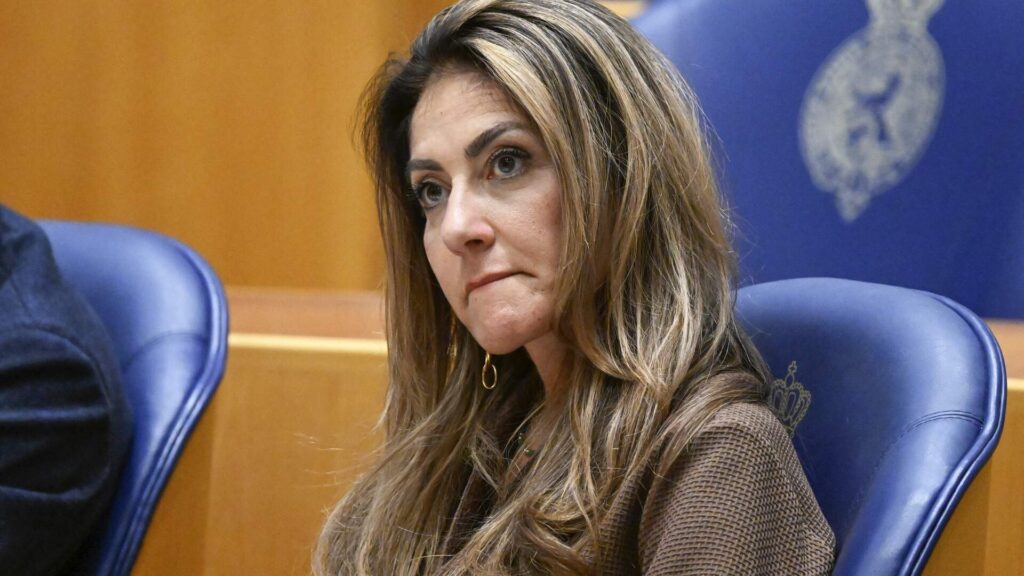 SCHOK voor Nederland: Dilan Yeşilgöz trekt zich plotseling terug – “Ik ...