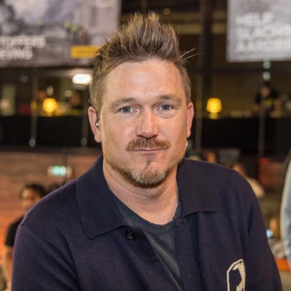 Johnny de Mol kondigt groot nieuws aan: ‘Dit is niet te bevatten’ – Het ...